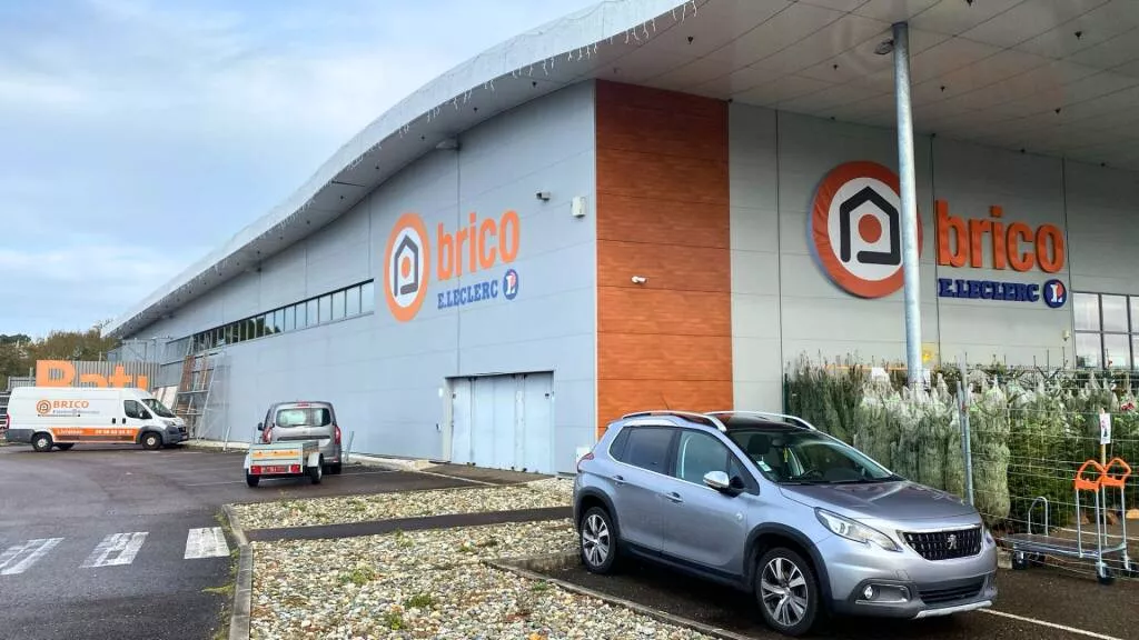 Brico E.Leclerc Commerces in Biscarrosse ville - Bisca Grands Lacs